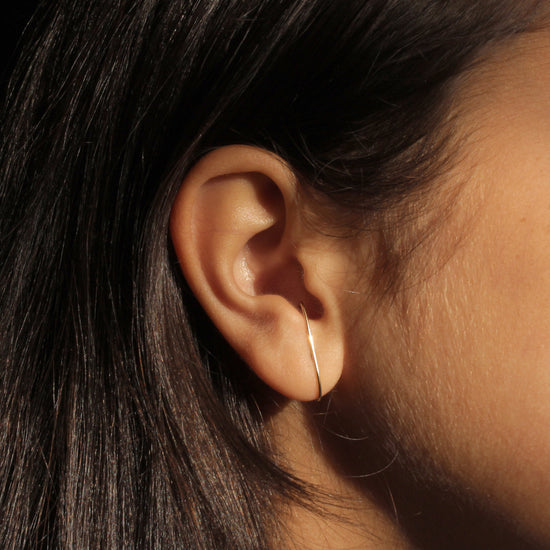 Minimalist Ear Cuff Skinny - 14K Yellow Gold | Futaba Hayashi